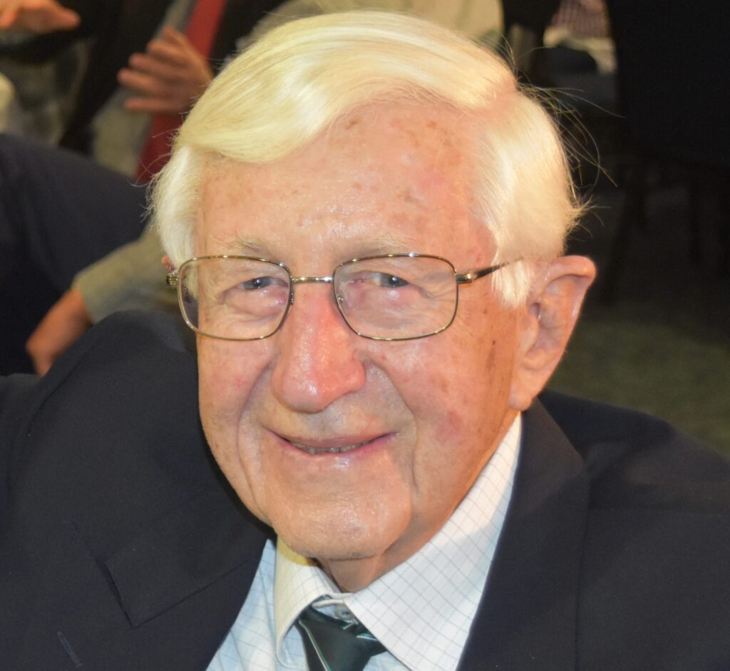 The Harp Old Boys entertain special guests | News | St Patrick's College